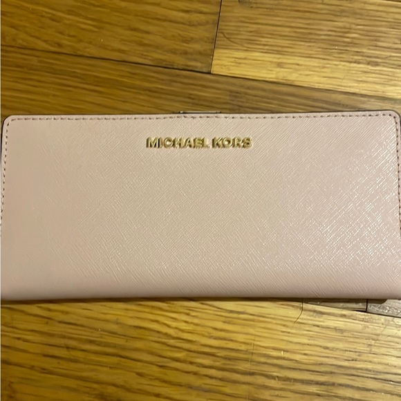 MICHAEL Michael Kors | Bags | Bran New Light Pink Mk Wallet | Poshmark